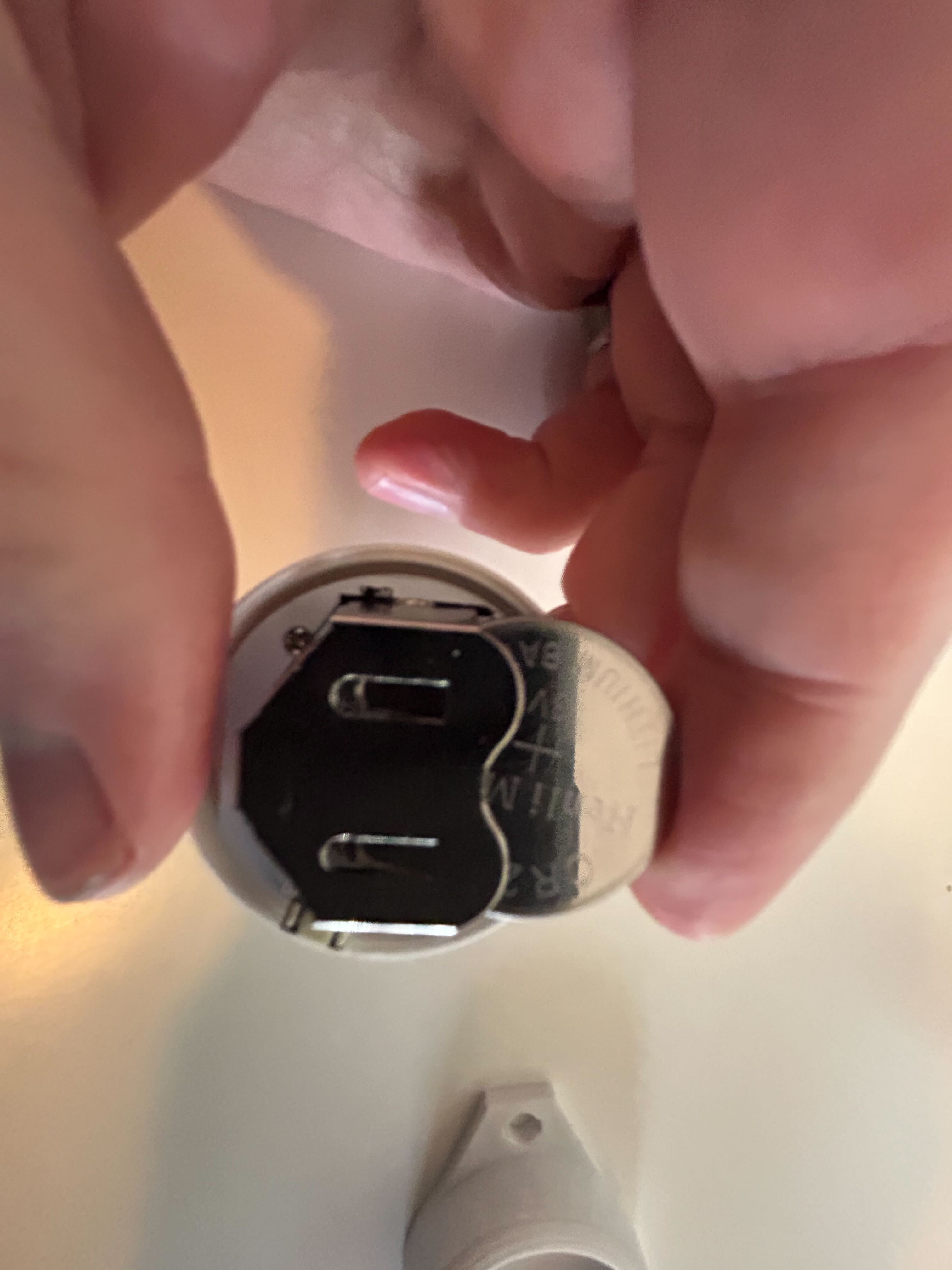 How to Change the Battery of a Halo Beacon – Halo Collar Help Center